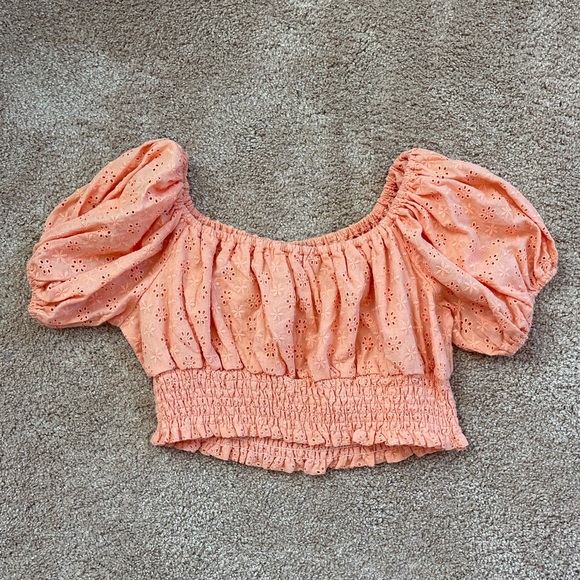 Cozy Casual | Tops | Salmon Colored Crop Top With Puff Sleeves And ...